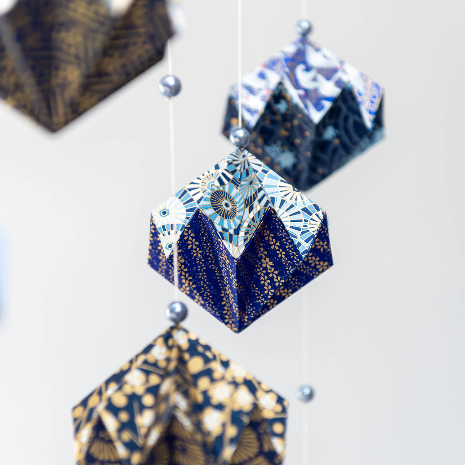 Suspension décorative « Nami » - Ikigai Origami