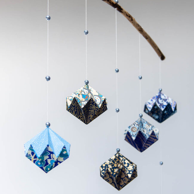 Suspension décorative « Nami » - Ikigai Origami
